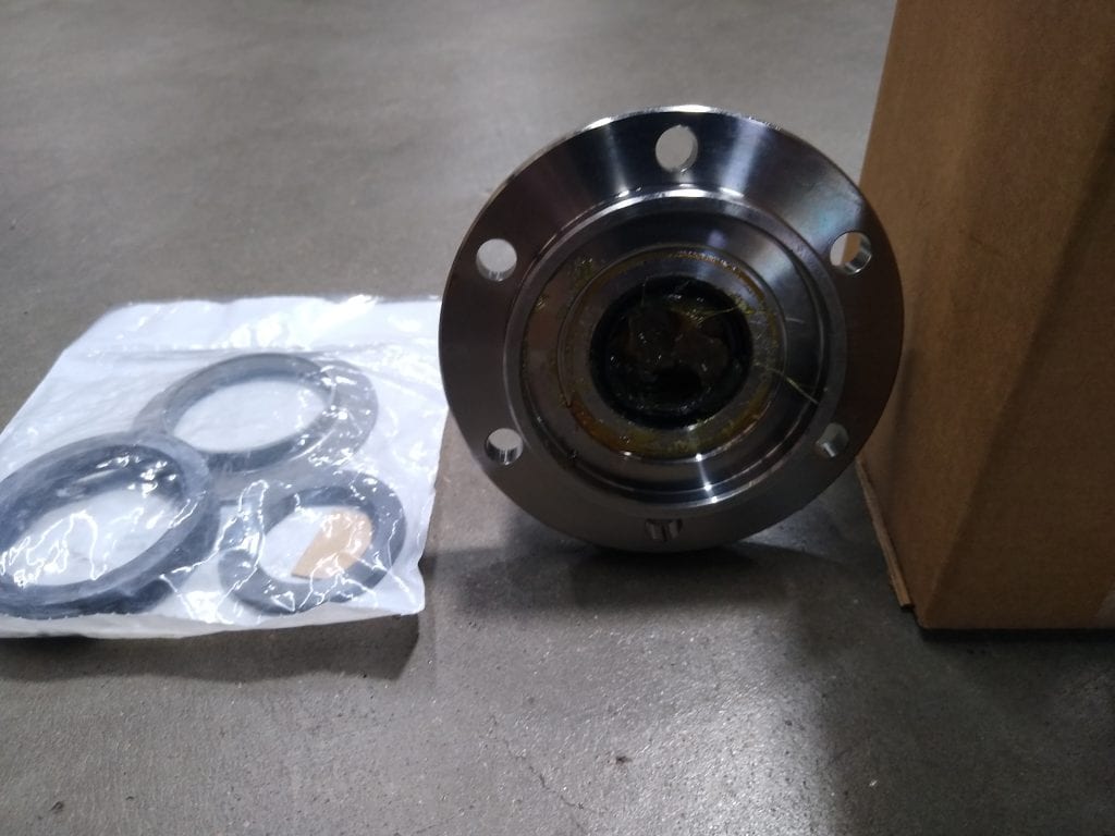 Spindle Ford F150 And Bronco 5 Hole 1/2 ton Dana 44 IFS 4X4 Front Axle ...