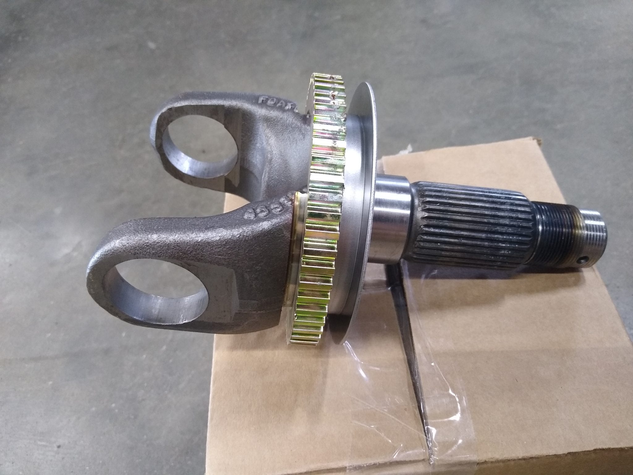 Dodge RAM 2500 3500 Dana 60 Front 4X4 Outer Stub Axle 1994 1995 1996 ...