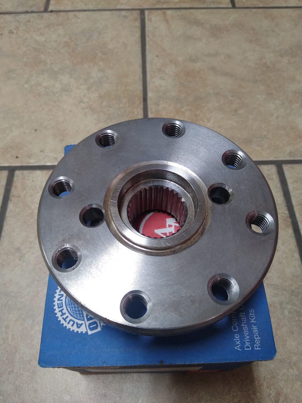 Ford 8.8 Rear Differential 4 Bolt Round Pinion Flange Mustang F150 ...