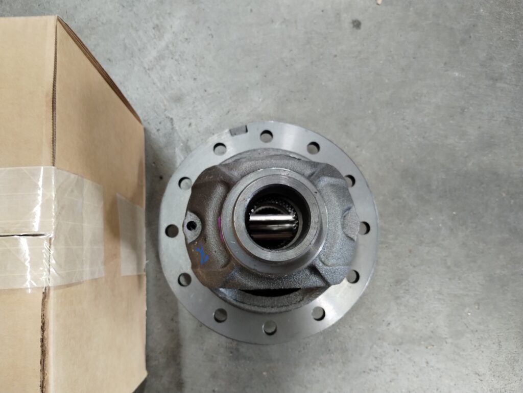 2005-2022 Ford Super Dana 60 M256 4X4 Front Axle 35 Spline Loaded ...