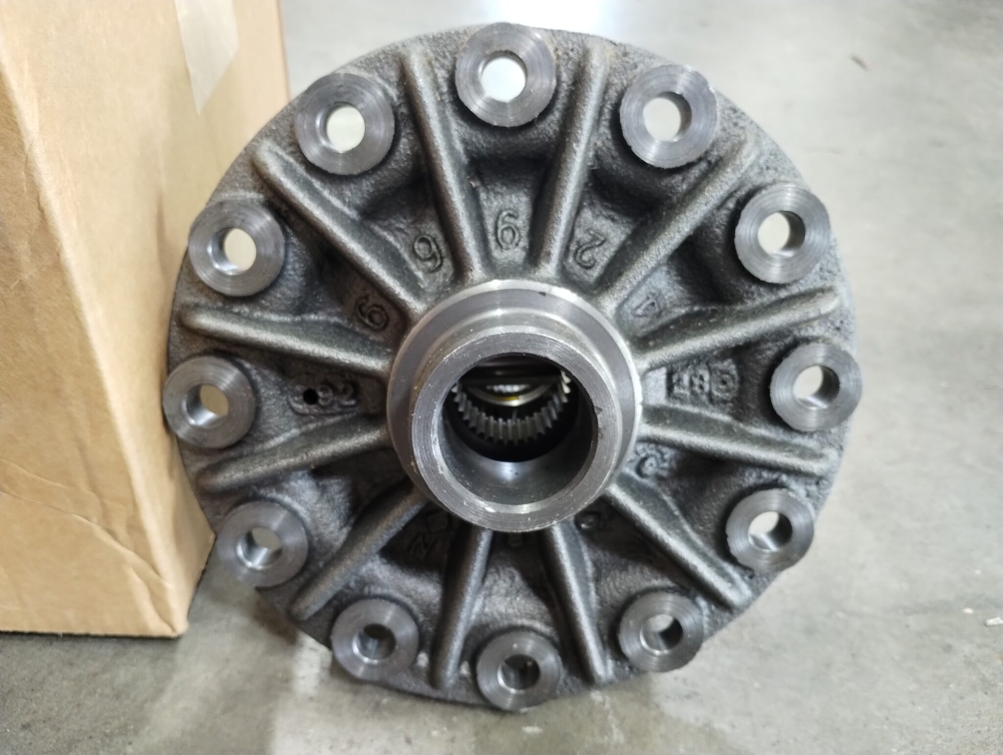 2005-2022 Ford Super Dana 60 M256 4X4 Front Axle 35 Spline Loaded ...