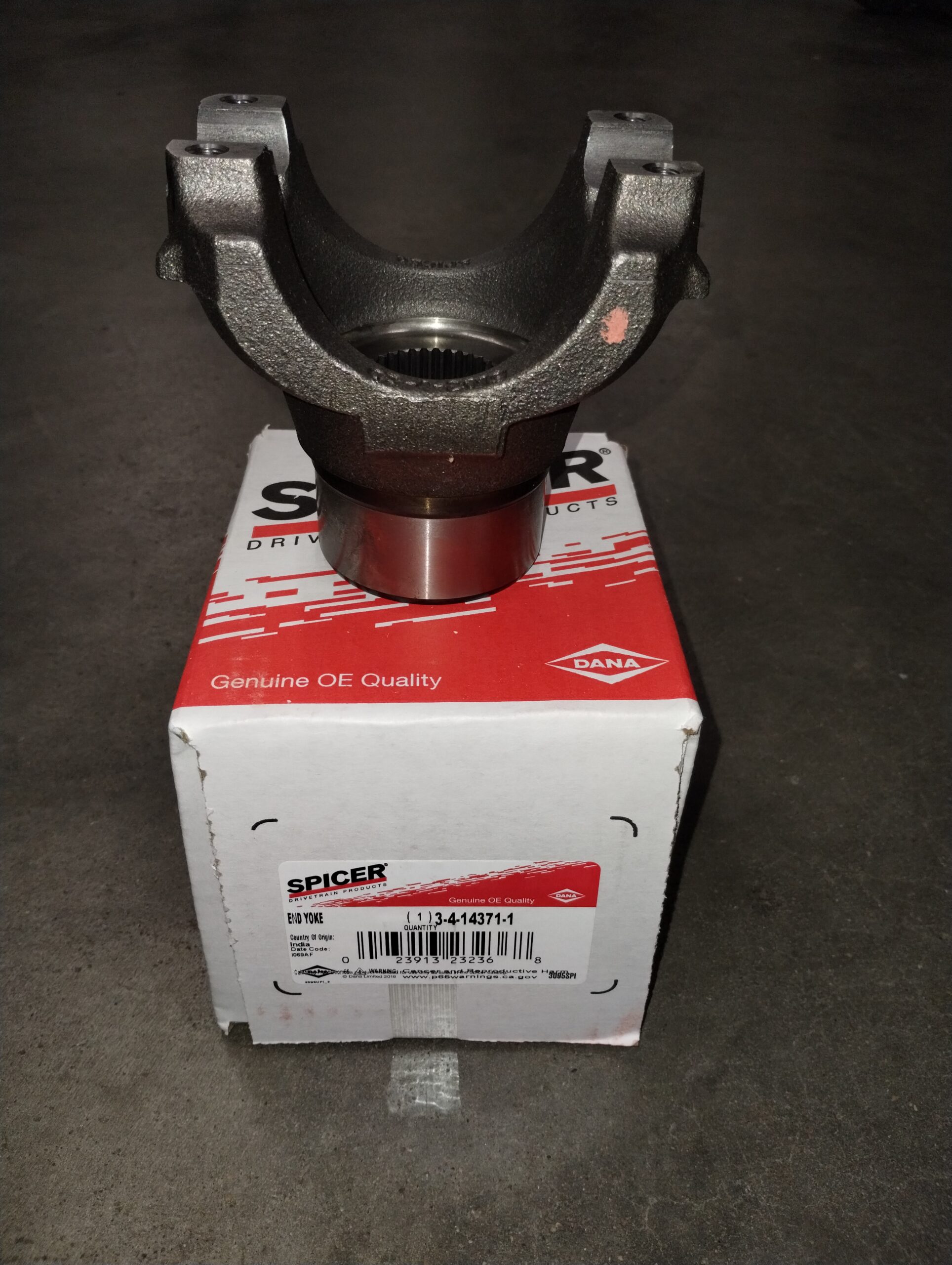 Dana 80 Yoke 37 Spline 1410 Series U-joint Dodge Rear Pinion Yoke Ford Chevy GM | C&M Gearworks