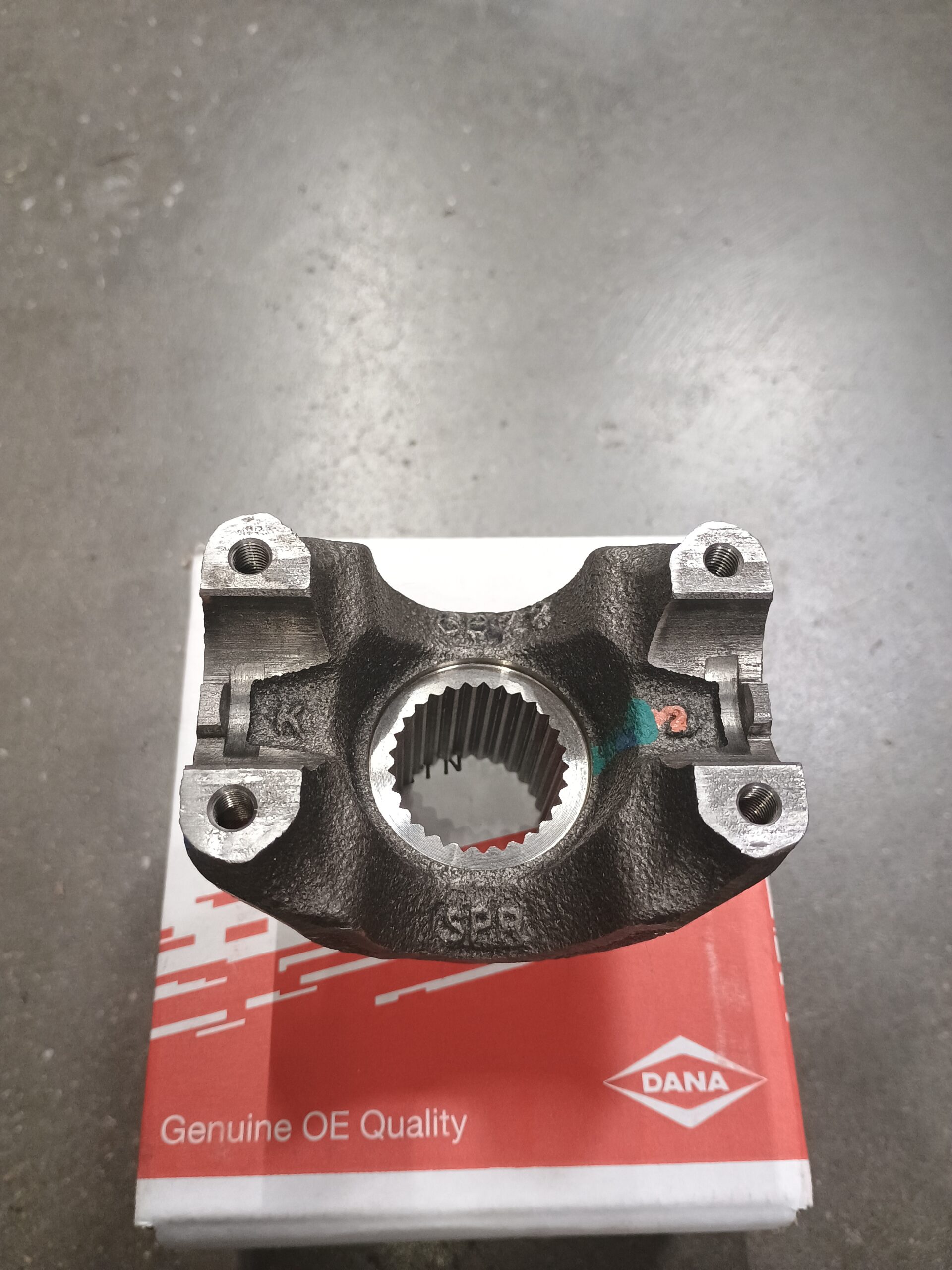 1999-2004 Jeep Grand Cherokee WJ Super 44 Rear Differential Pinion Yoke ...